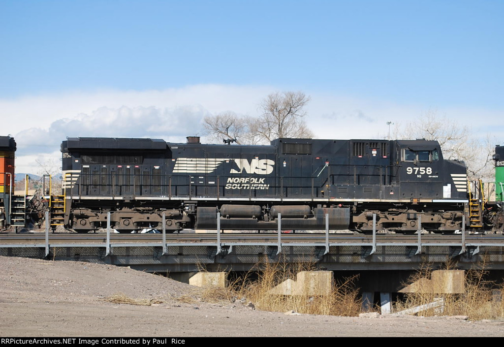NS 9758